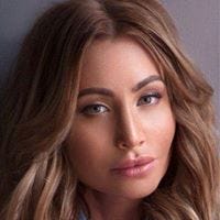 Pamela Hodges – Medium