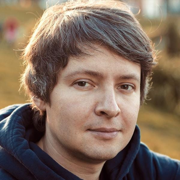 Anton Outkine – Medium