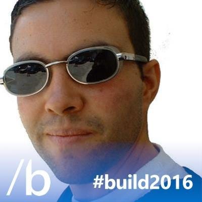 David Triana – Medium