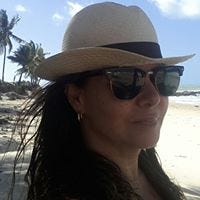 Mônica Falcon – Medium