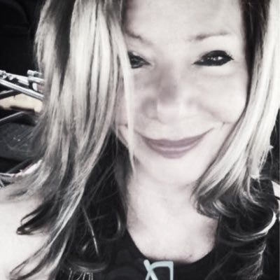 Tracey Longo – Medium