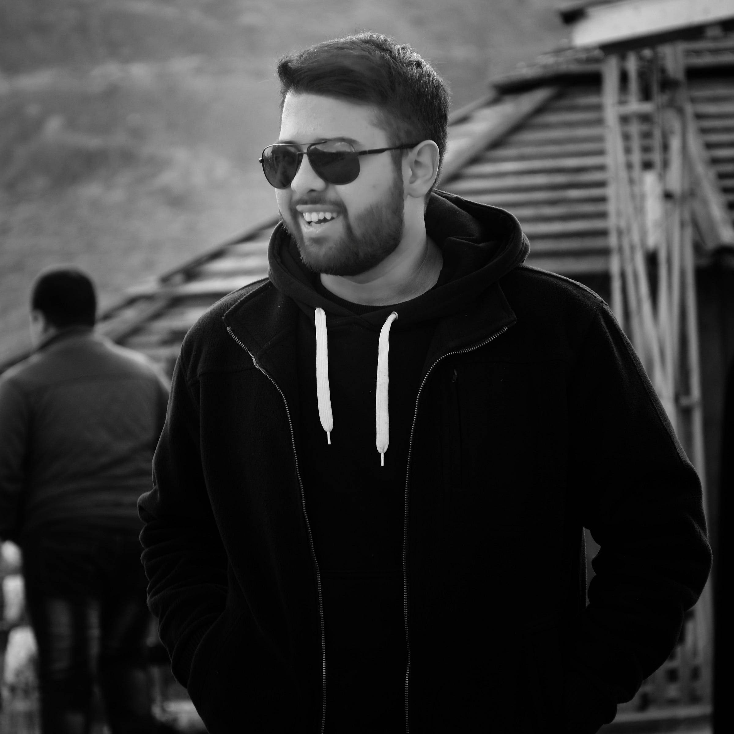 Navid – Medium