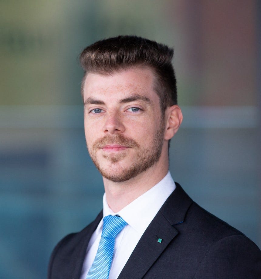 Enrik Mundt – Medium