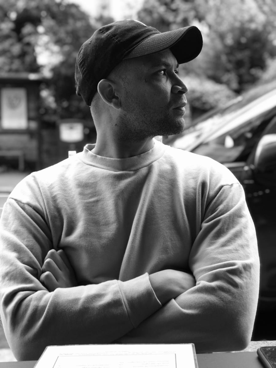 Bradley Slinger – Medium