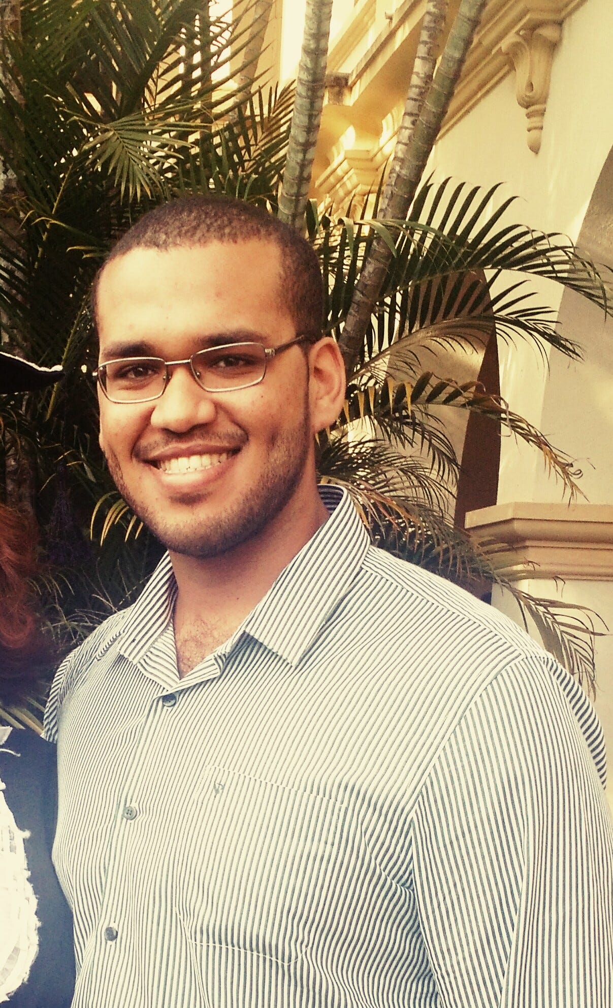 Rafael Leal – Medium