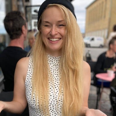 Åsa Isacson – Medium