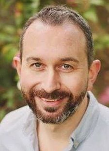 Nolan Davis – Medium