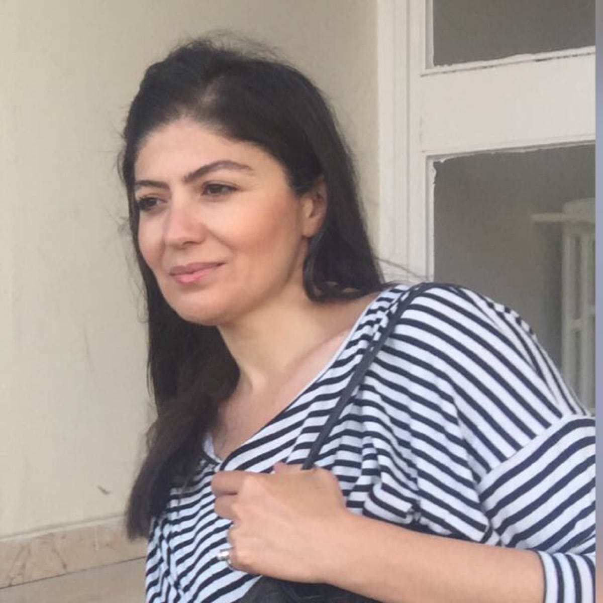 Asuman Gülhan – Medium