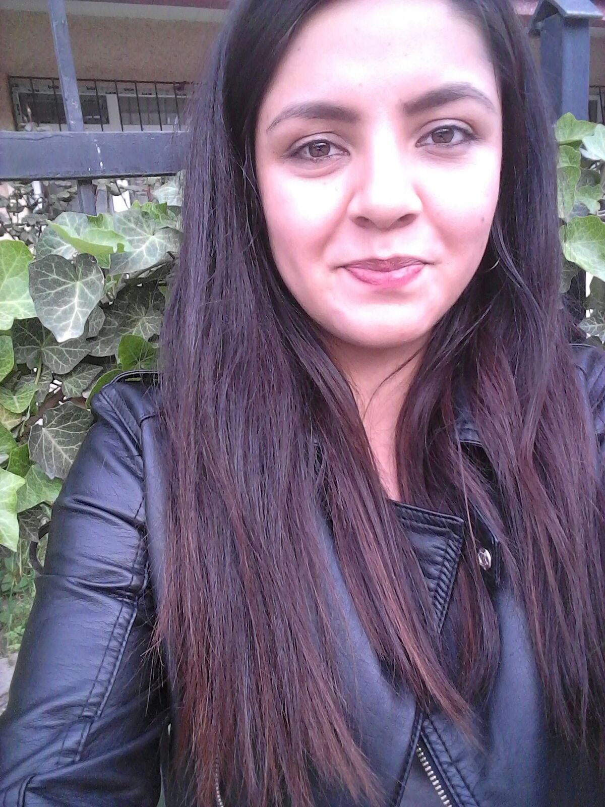 About – Kubra Cicen – Medium