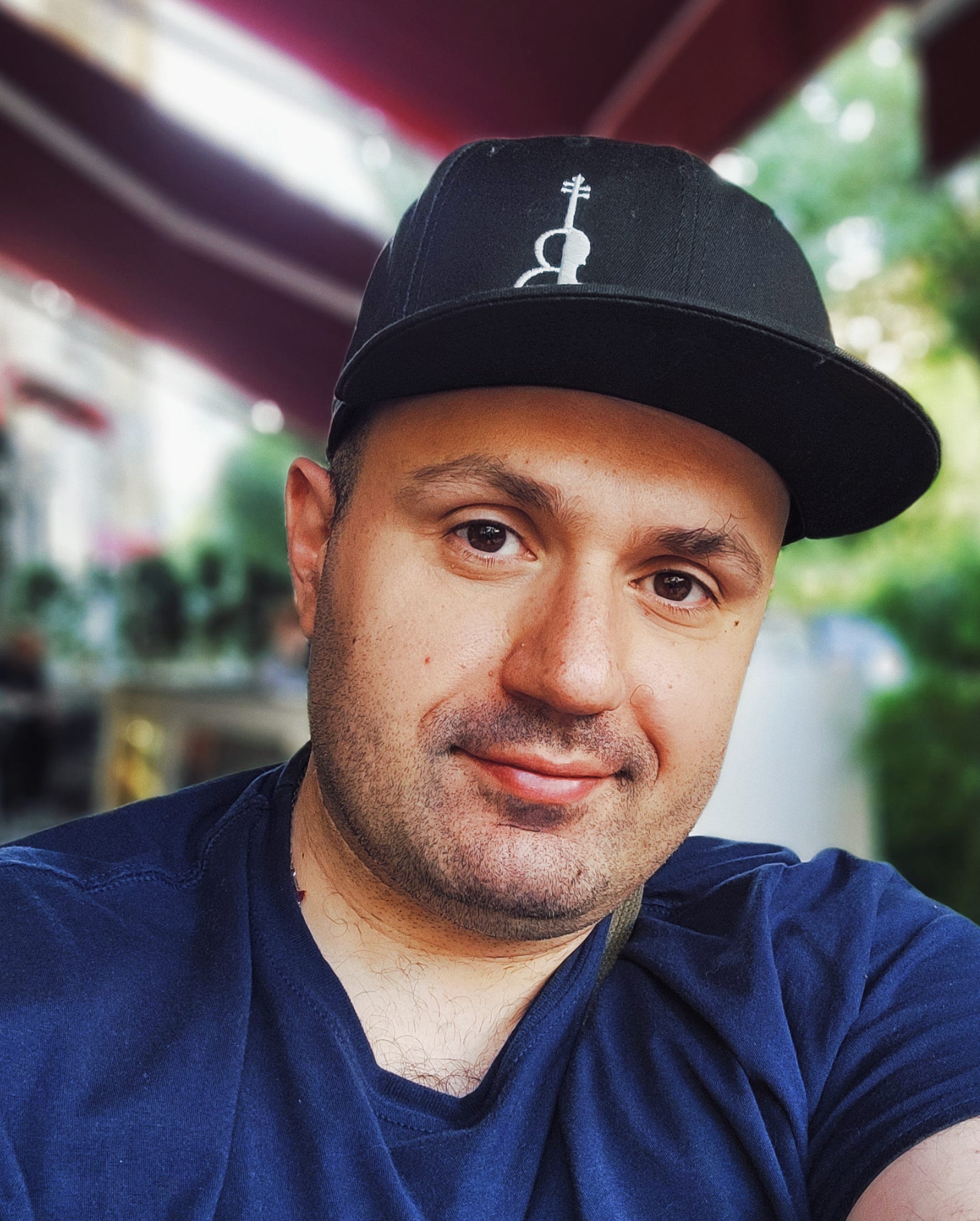 David Var – Medium