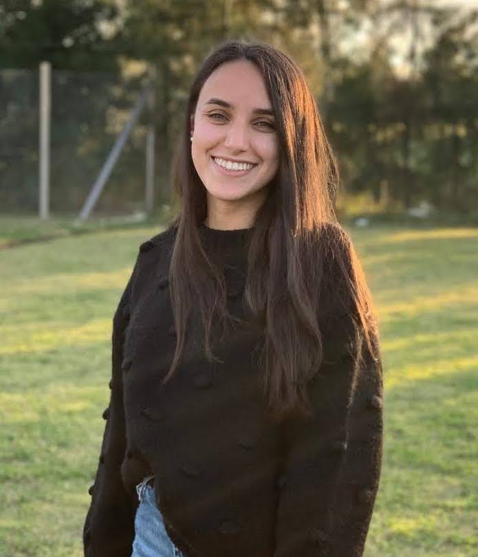 Alejandra Elvas – Medium