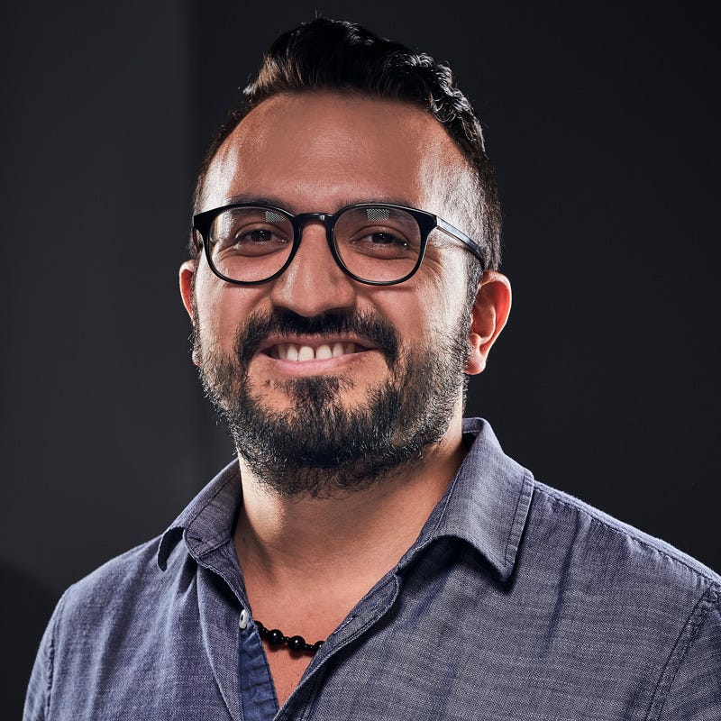 John Ludena – Medium