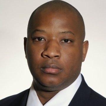 Detrick Mott – Medium