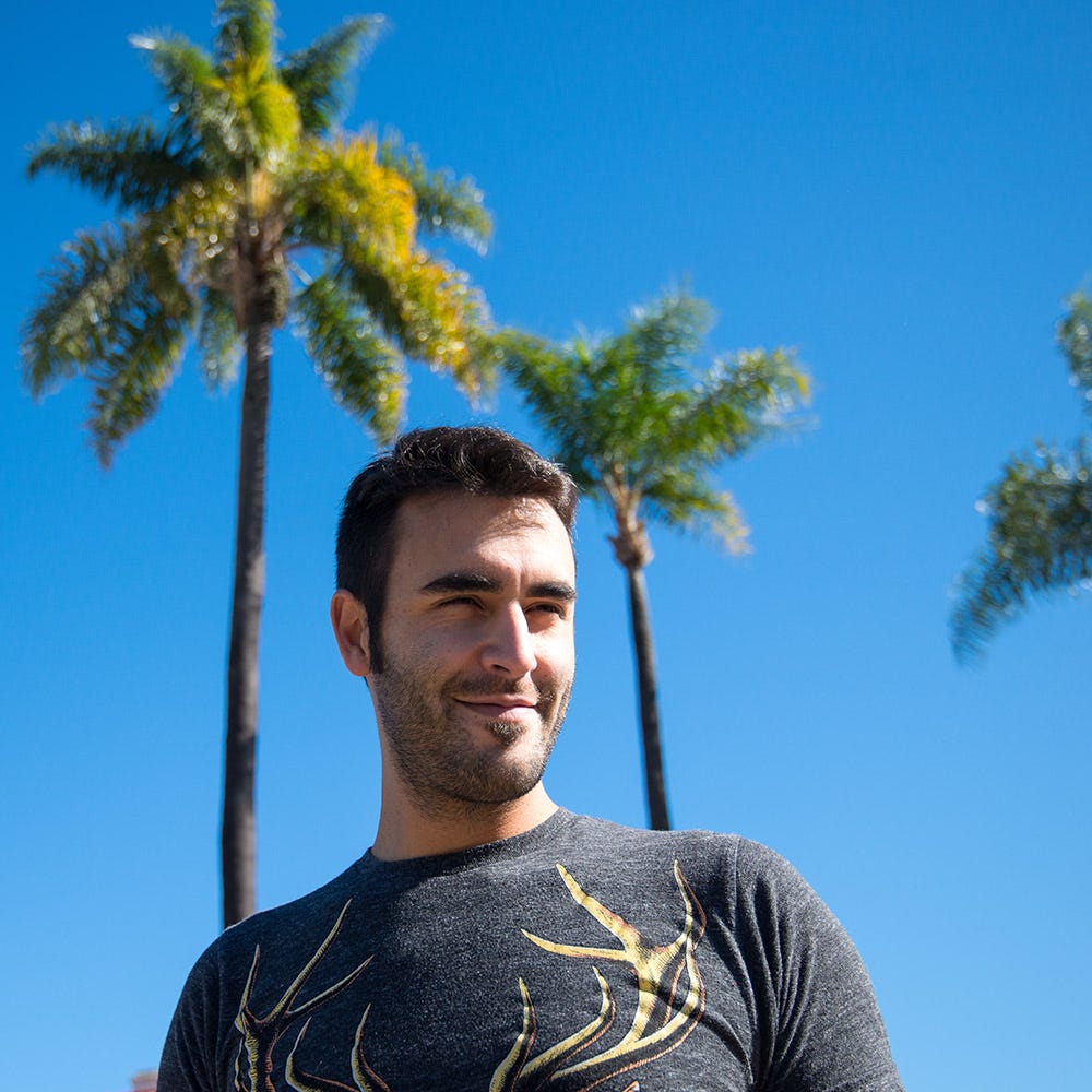 Jonathan Lurie – Medium