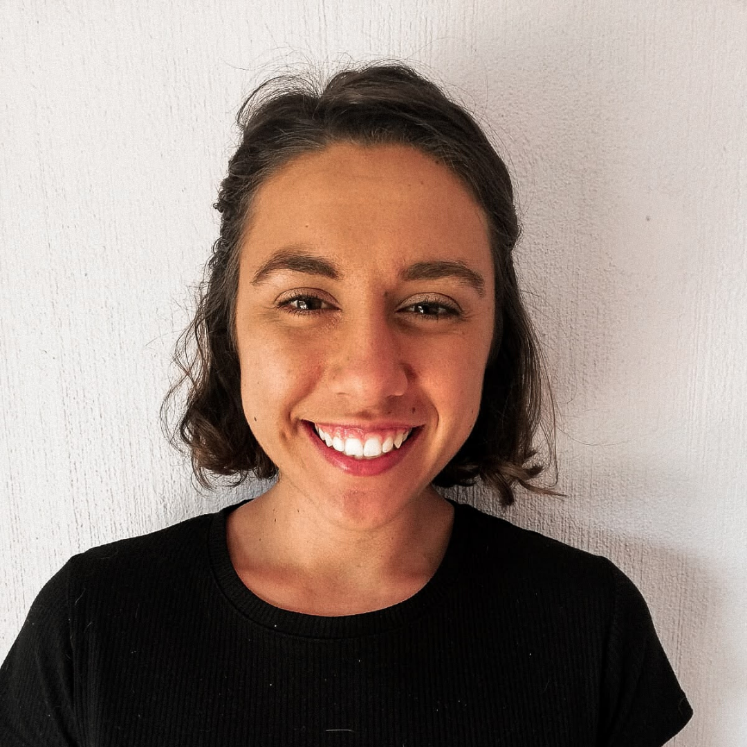 Nikki Lamprecht – Medium