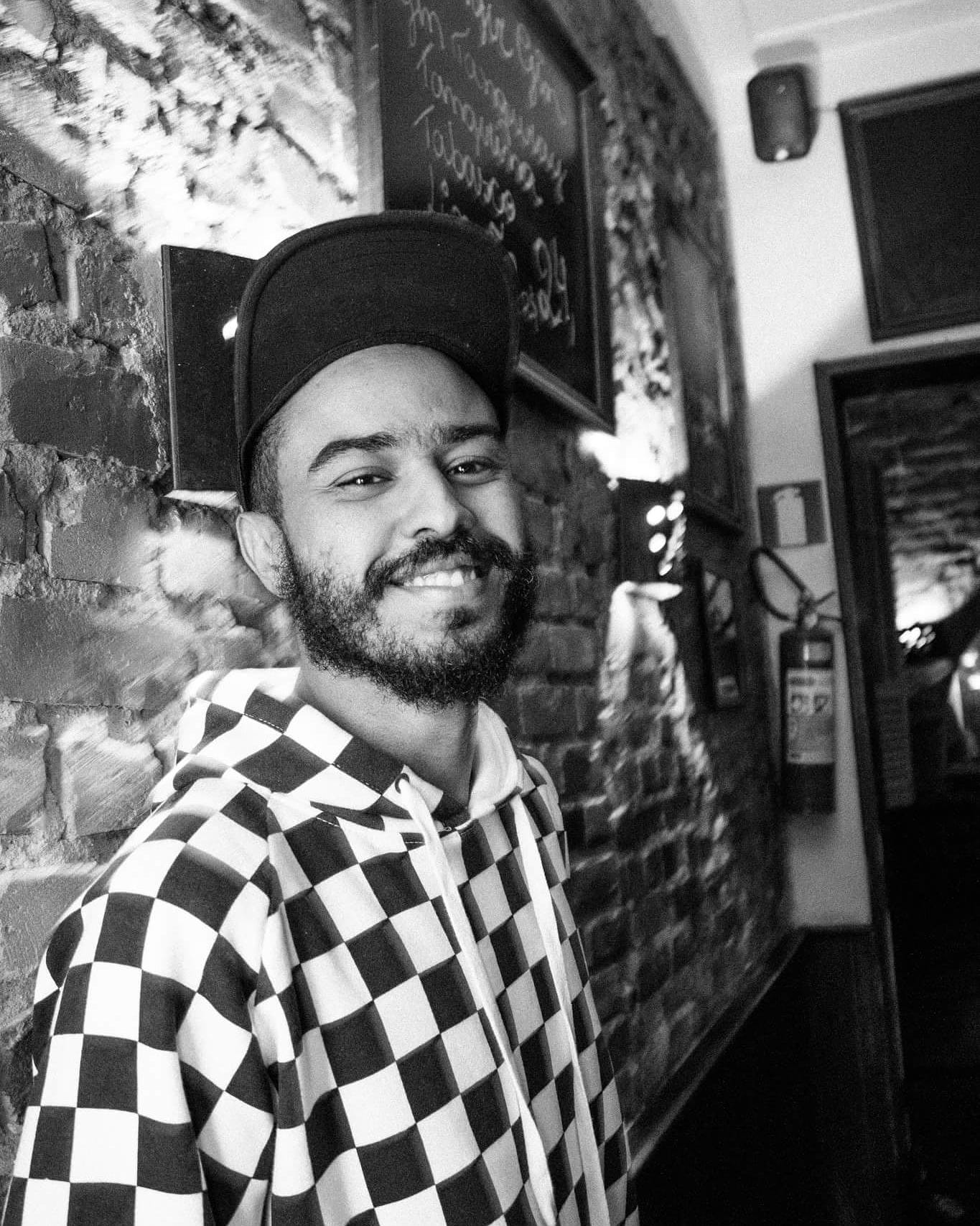 Claudio Jr Ponciano – Medium