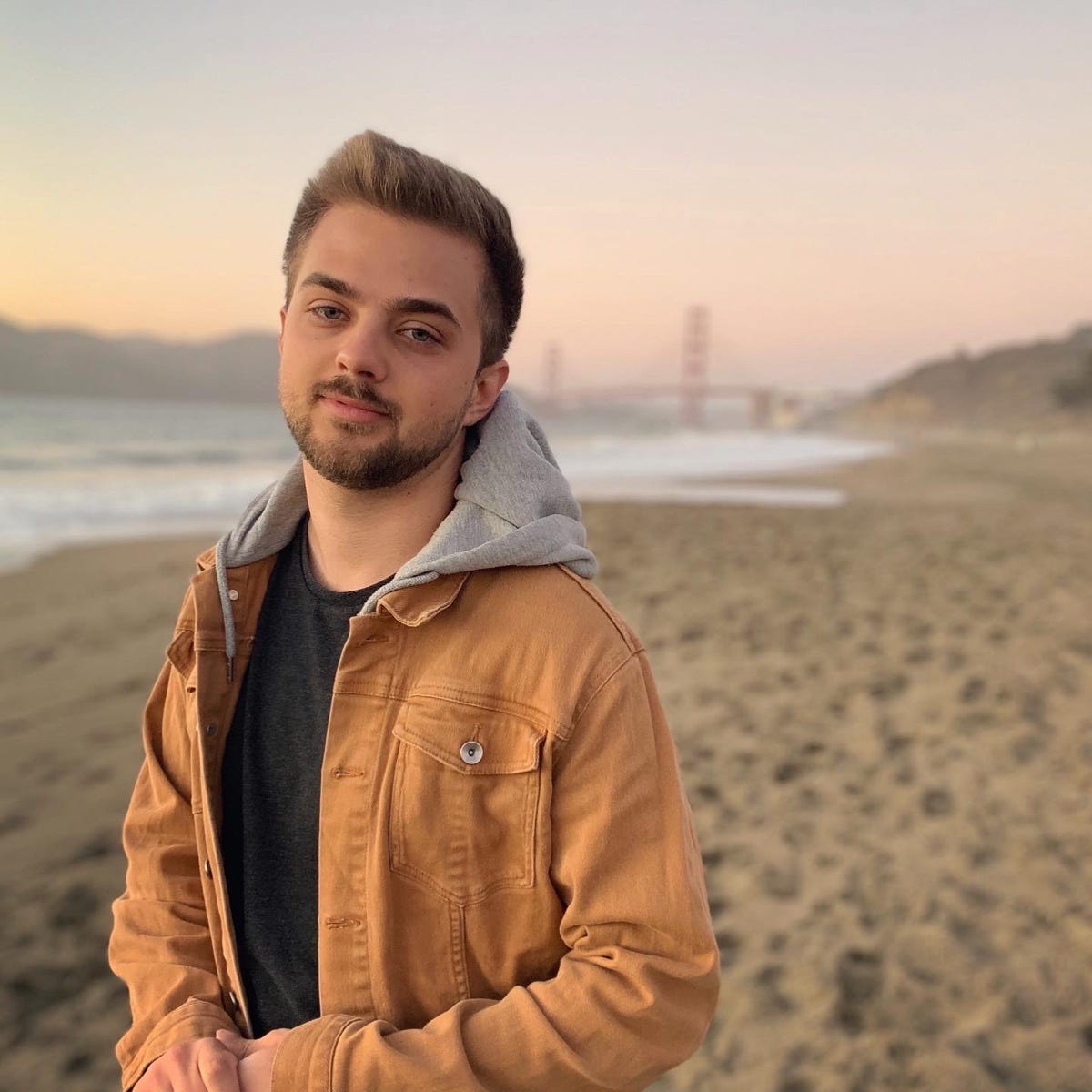 Nick Janes – Medium