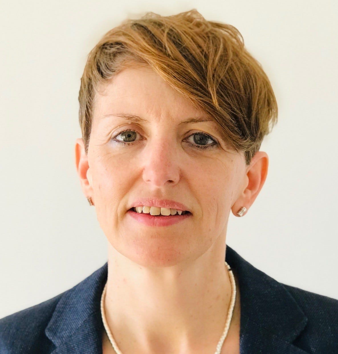 Tracy Ferrier – Medium