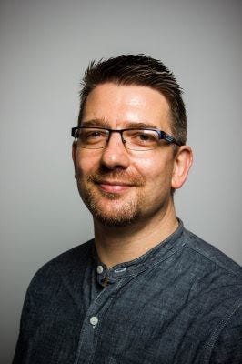 Mark Ottaway – Medium