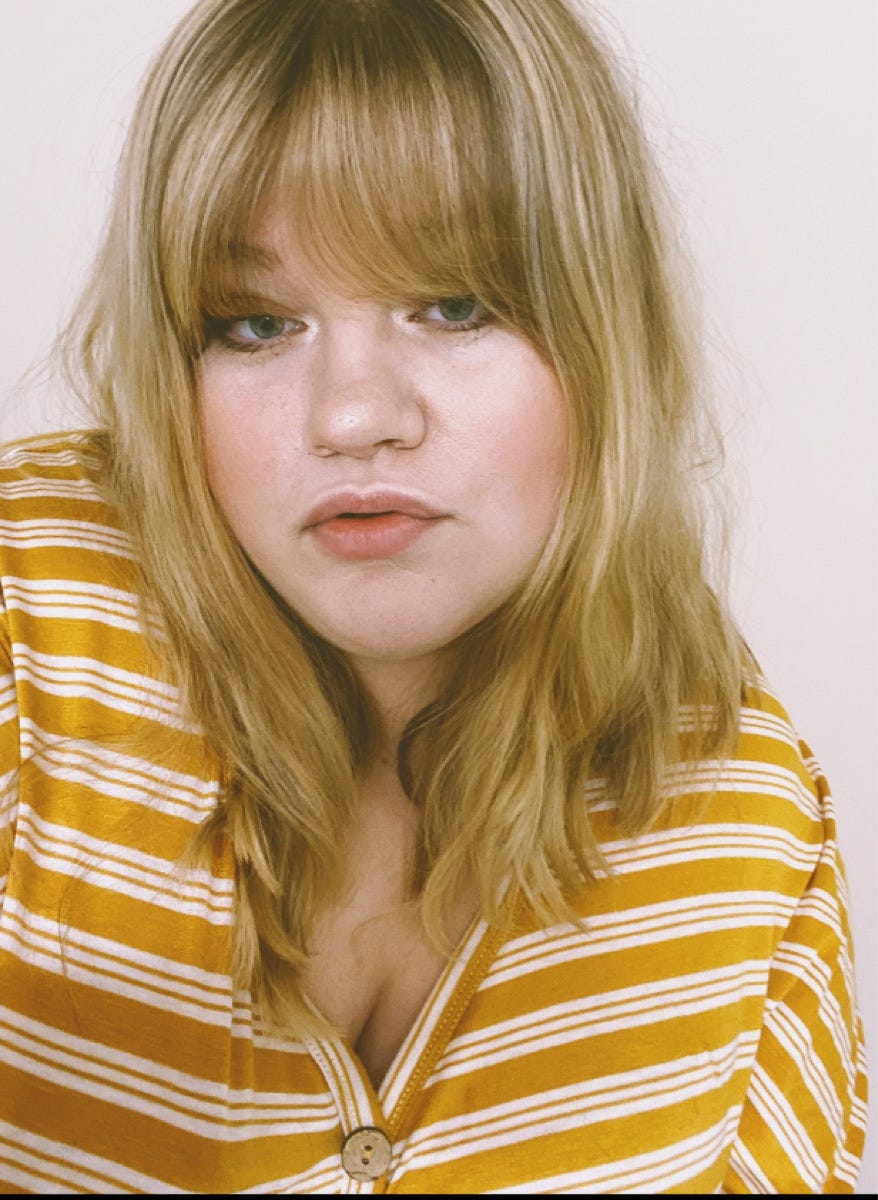 Chelsey Lowe – Medium