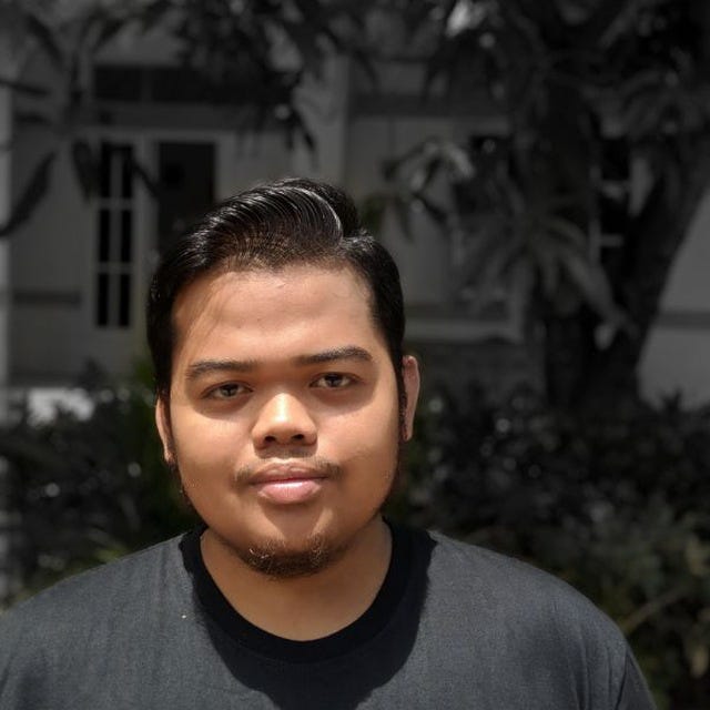 Adryan Eka Vandra – Medium