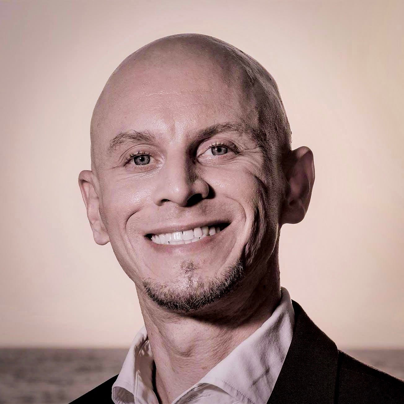 About – Daniel Poston – Medium