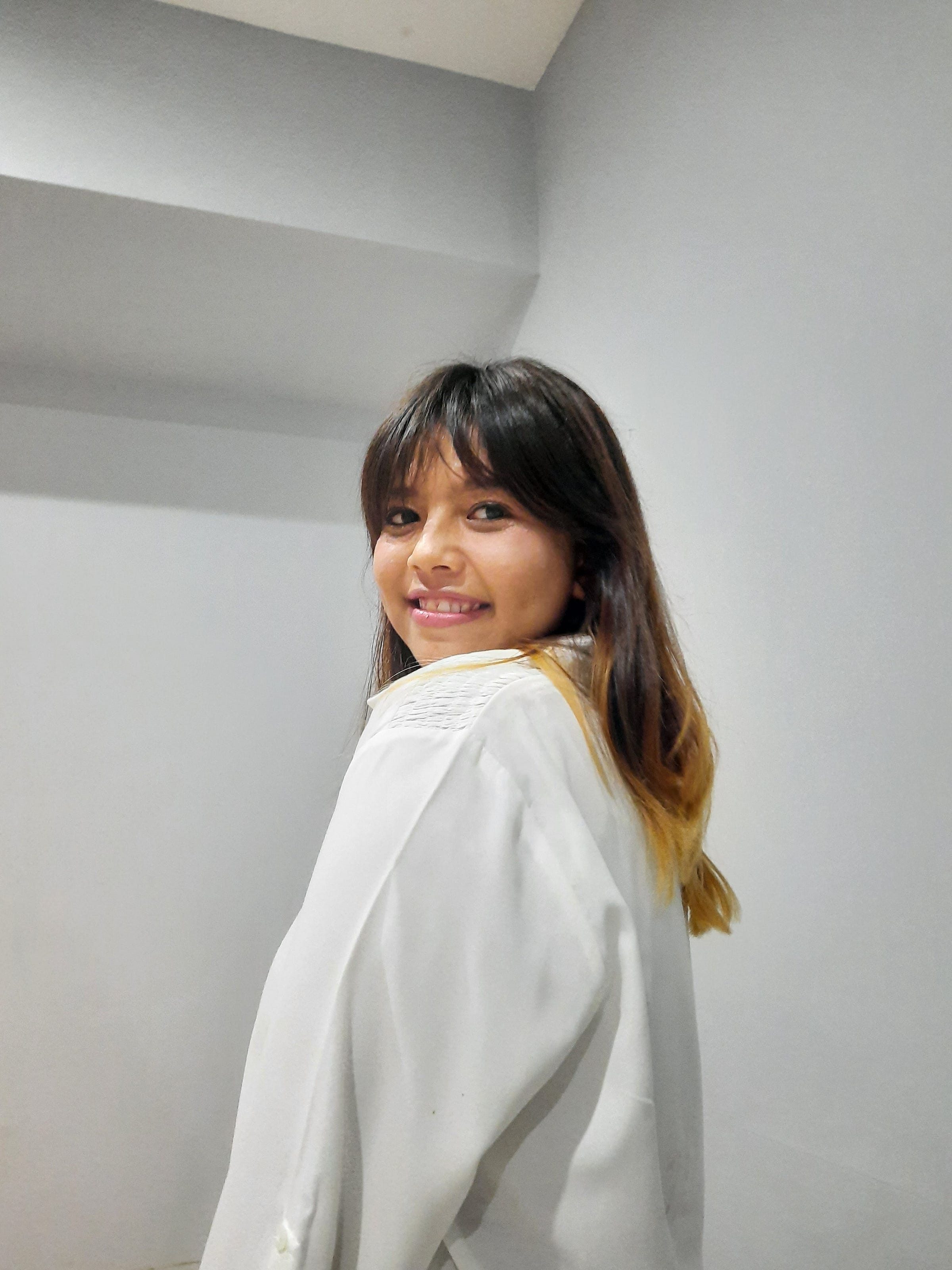 Anisa Nasera – Medium