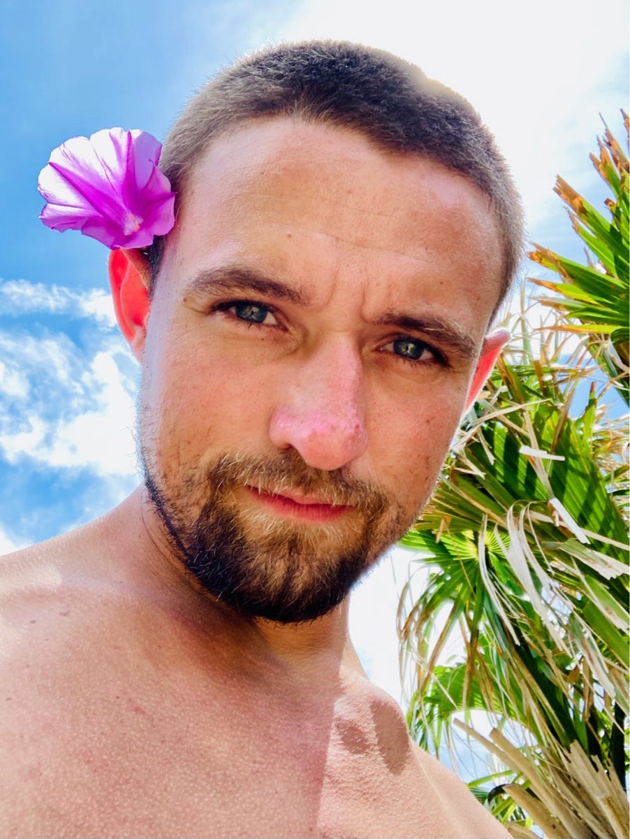 Anthony Cizewski – Medium