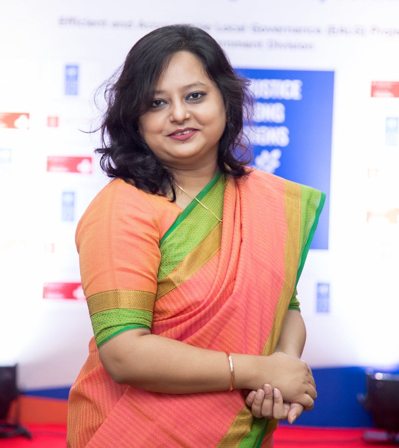 Naoshin Afroz – Medium
