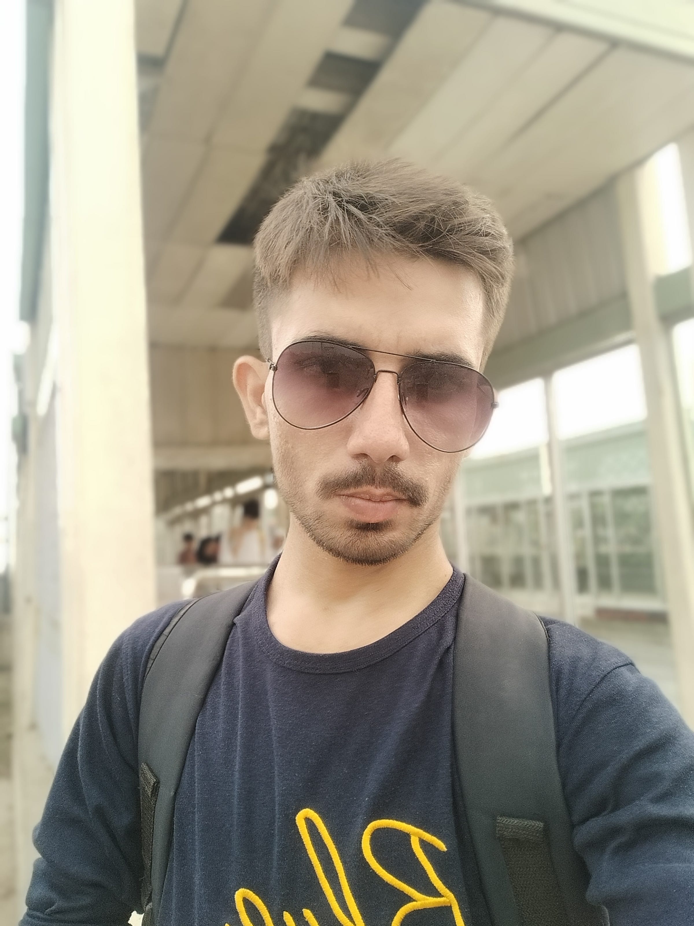 Gul Faraz Khan – Medium