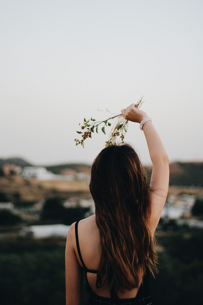 Ariana Maddie Smith – Medium
