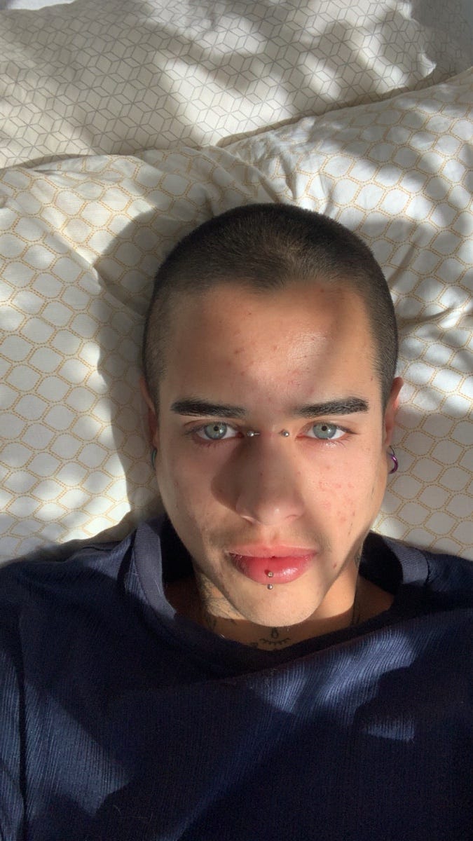 Demian Azul Felino – Medium