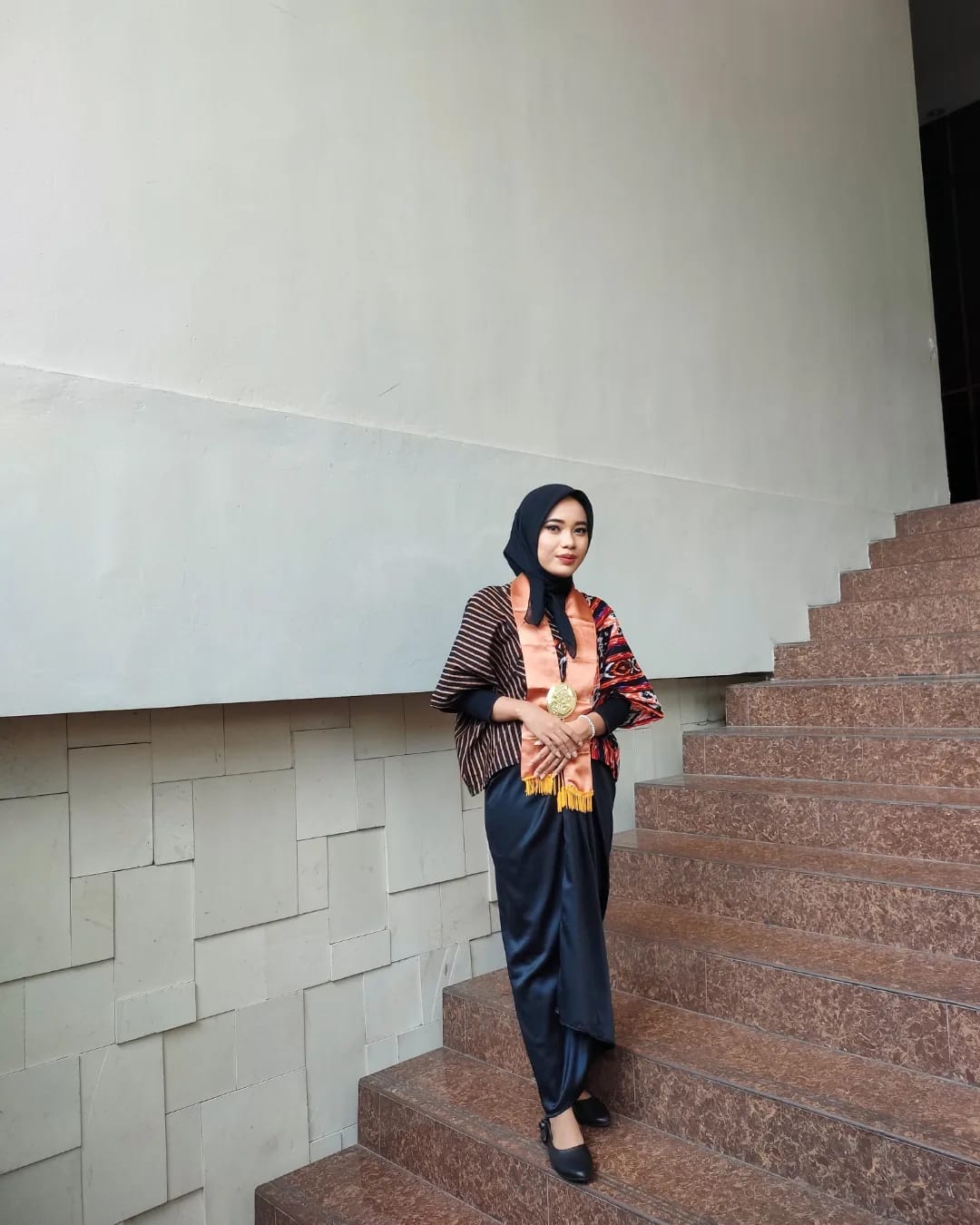 Ina Qori'ah – Medium