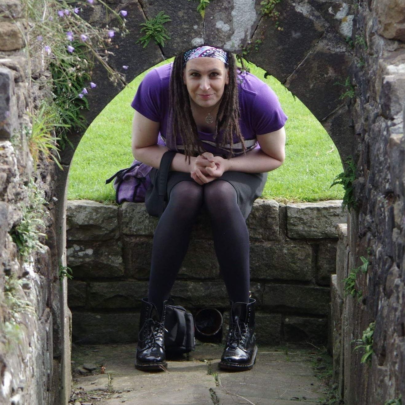 Alice Gray – Medium
