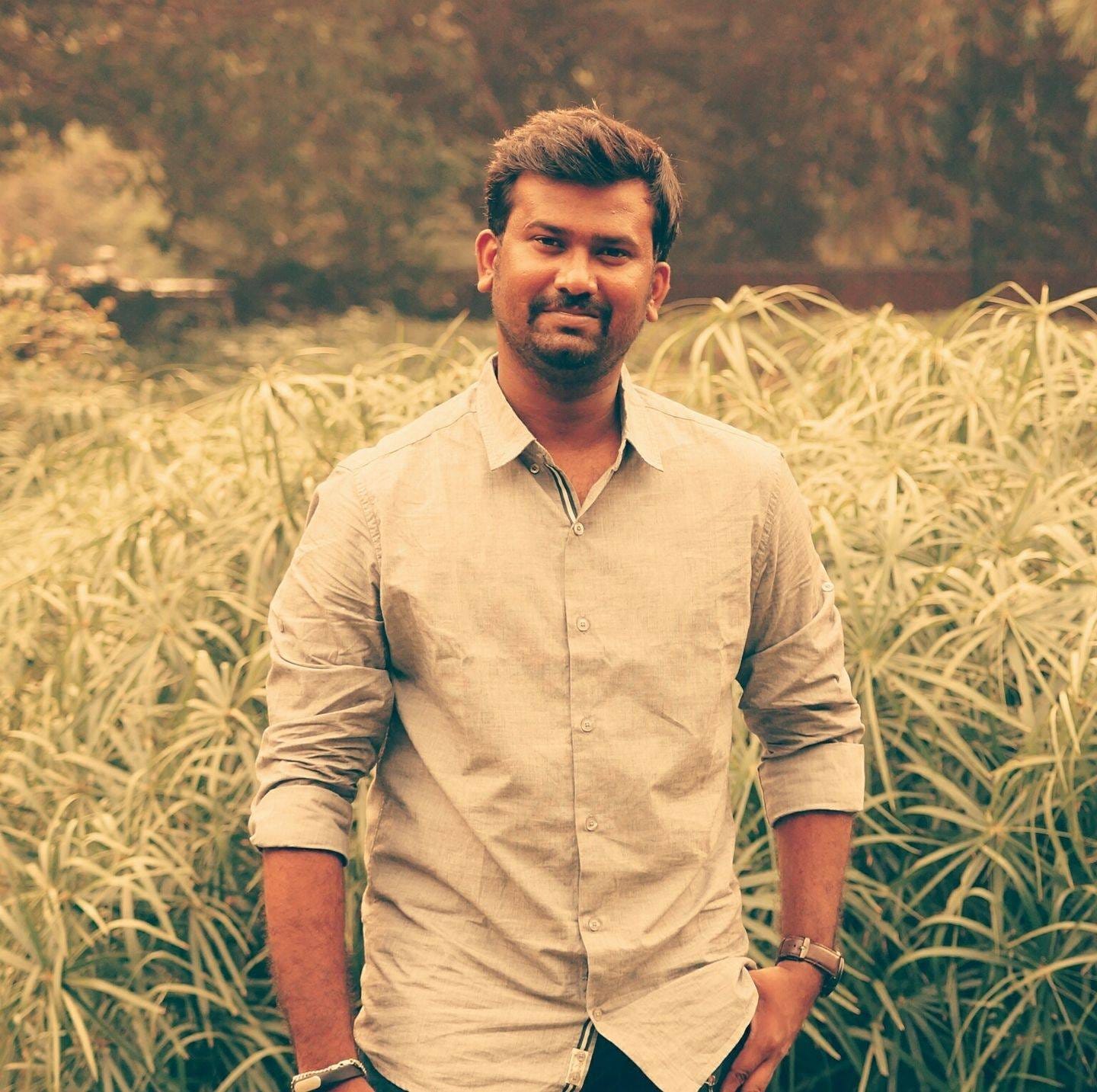 Dinesh Pandian – Medium