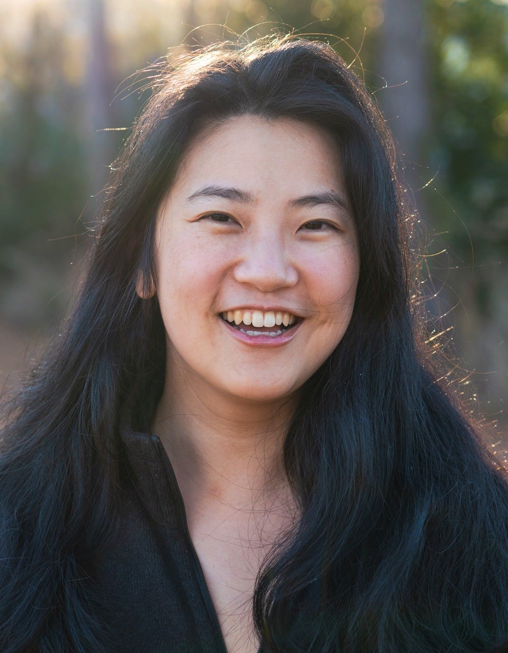 Crystal Yan – Medium
