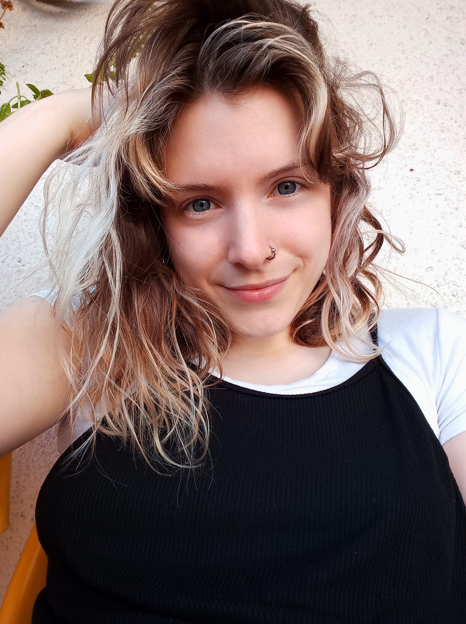 Victoria Mac Clay – Medium