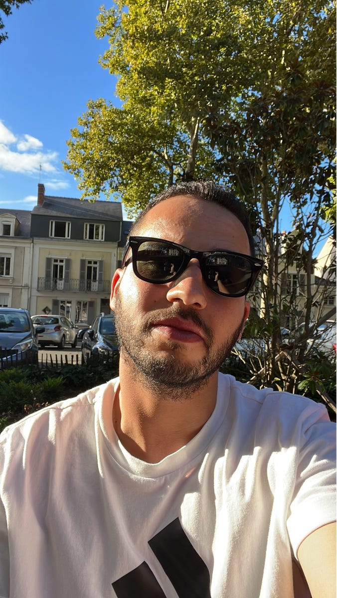 Abdelhakim Boukerdoun – Medium