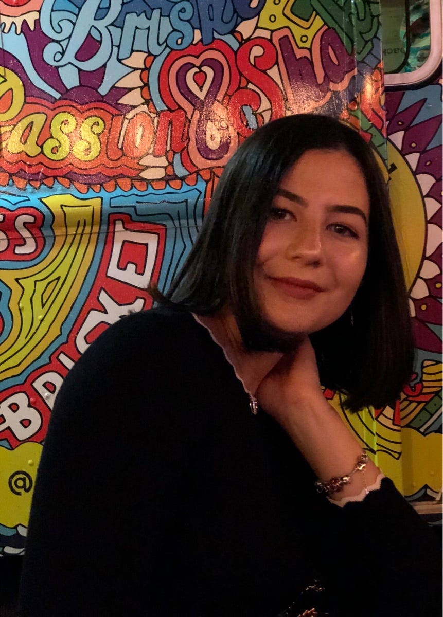 Farida Khalil – Medium