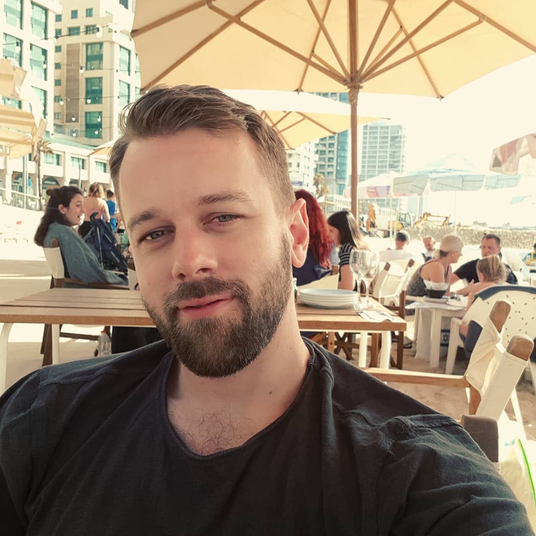 Matt Hannam – Medium