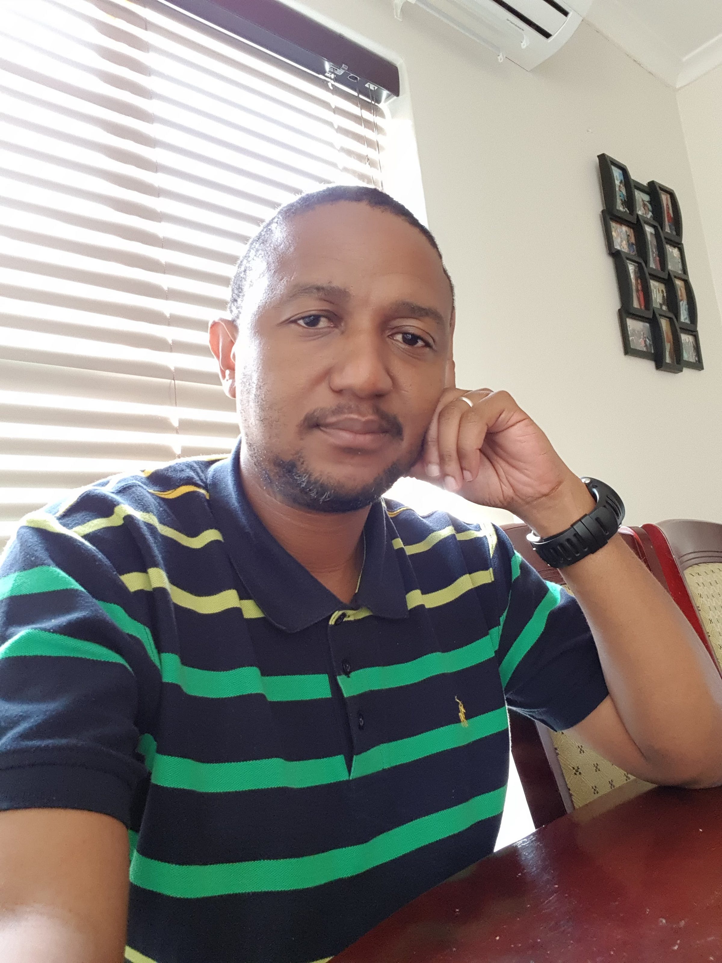 Thulani Mafalala – Medium
