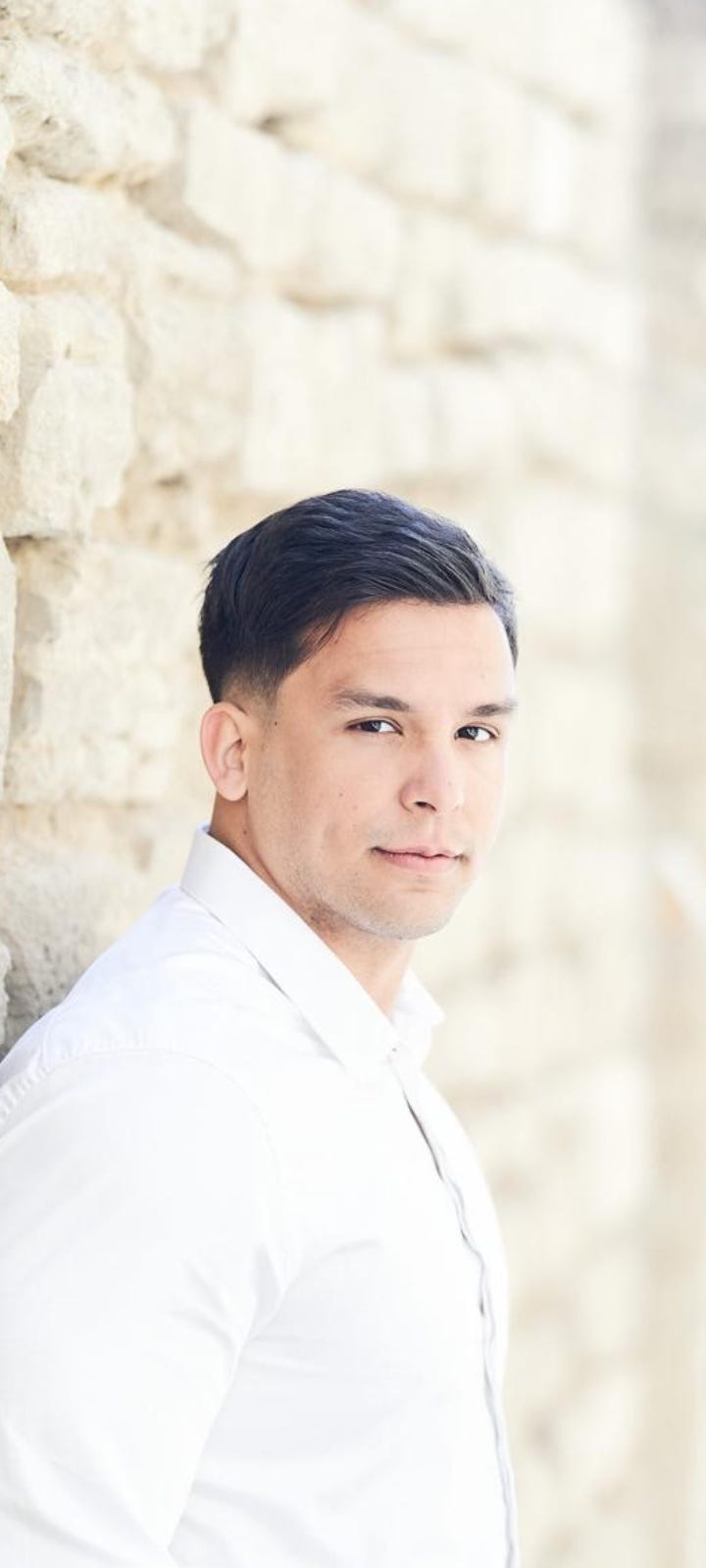 Christian Castillo – Medium