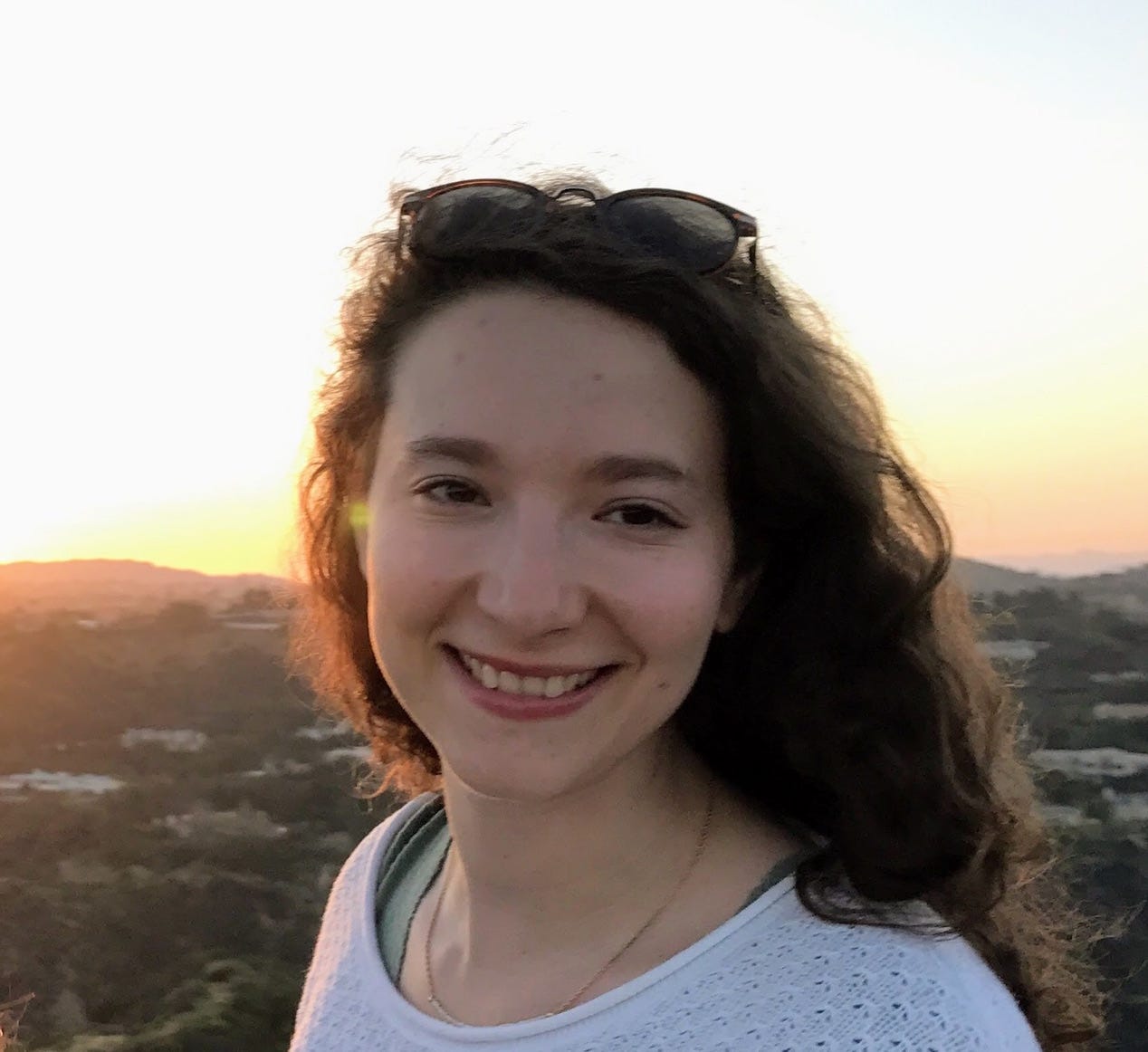Justine Bunis – Medium