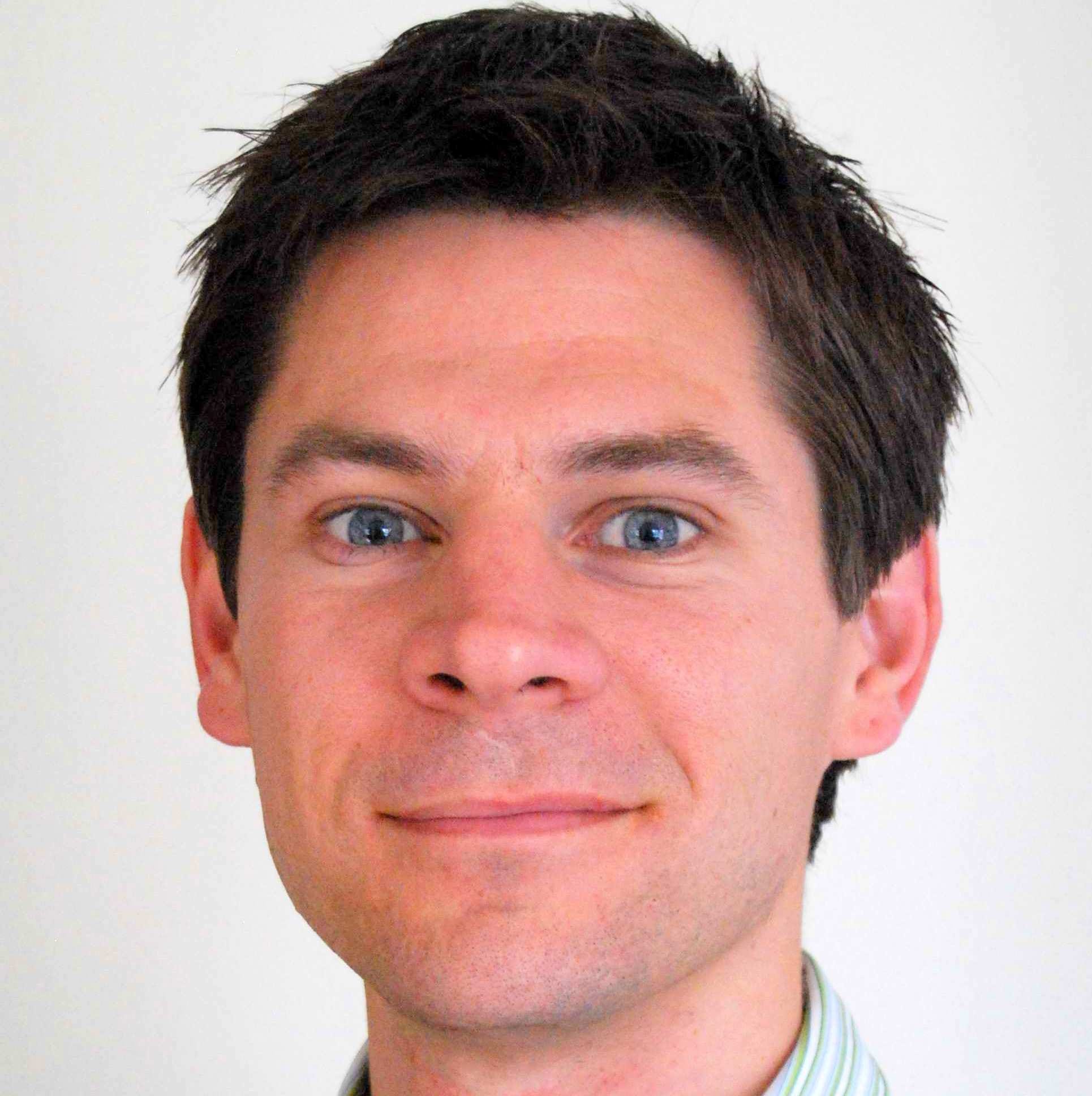 Aaron Saunders – Medium