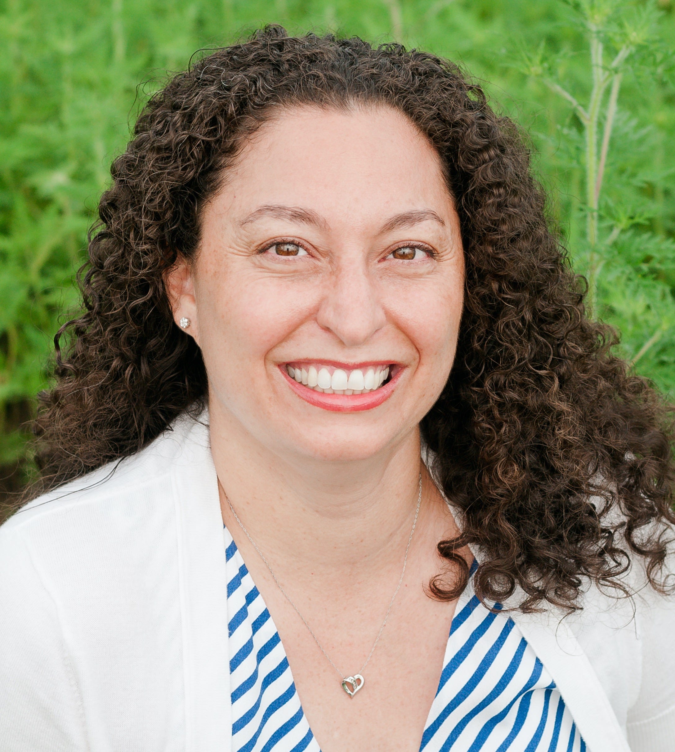 About – Nicole McNelis – Medium