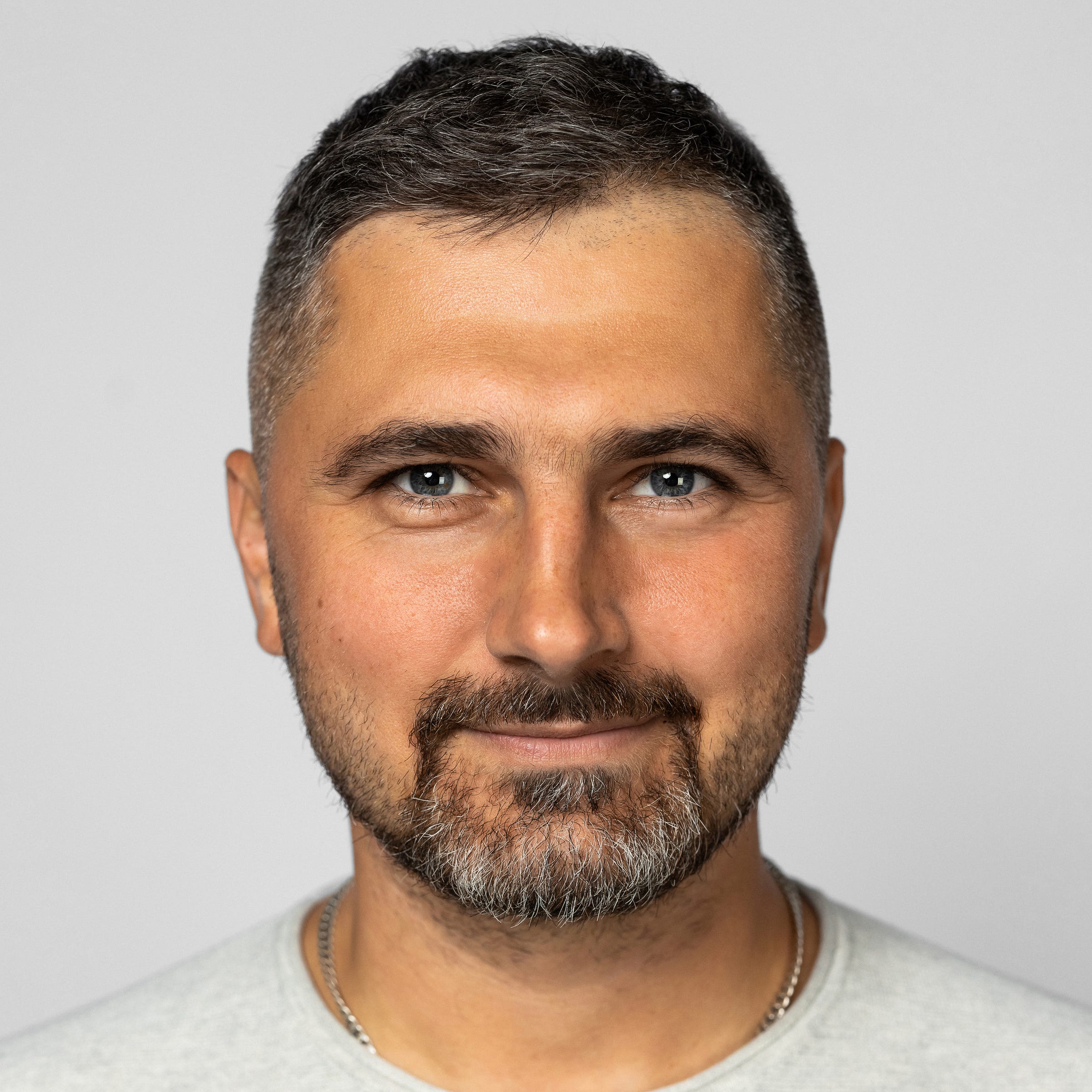 Borys Pratsiuk – Medium