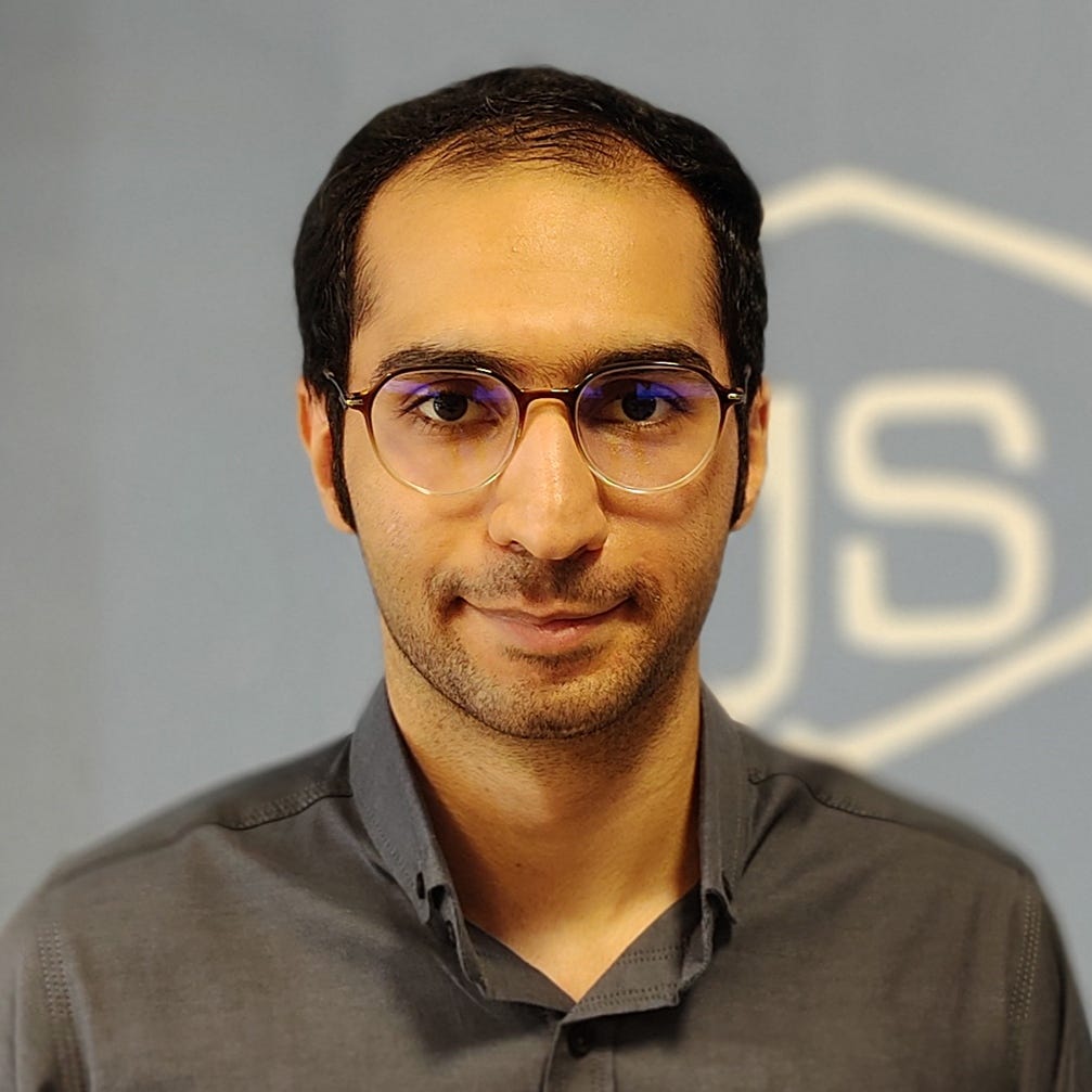 Amirhosein Gharaati Medium