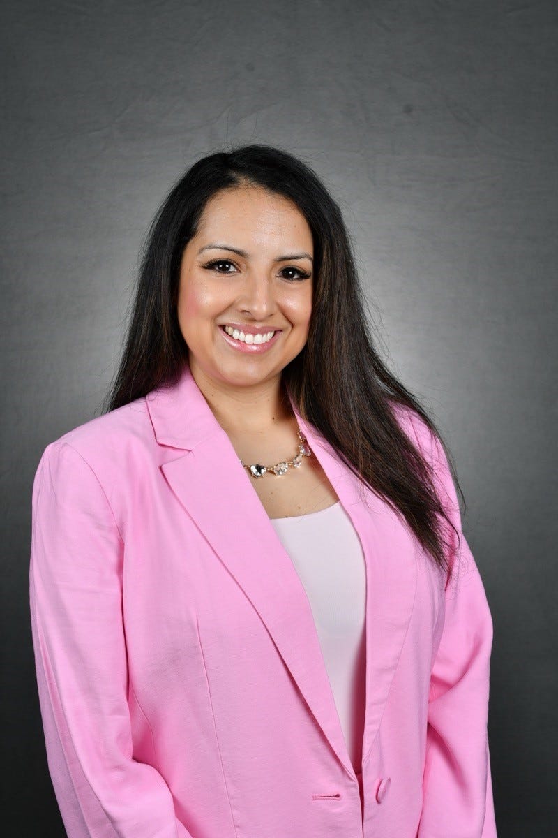 Elsie Guerrero – Medium
