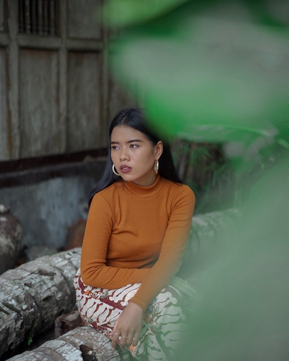 Sabrina Asfarani – Medium