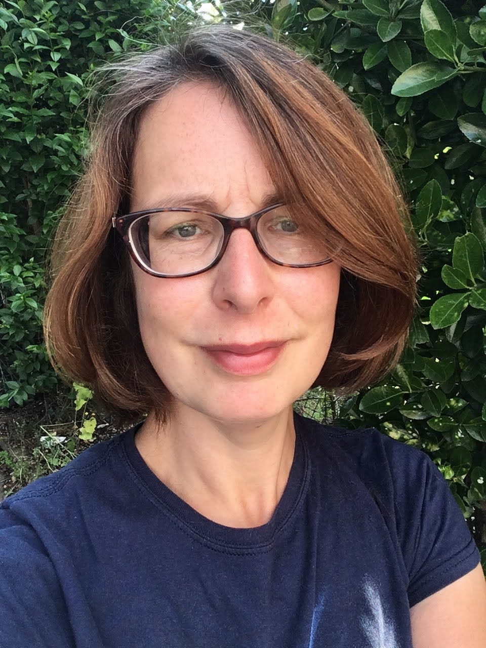 Anne Locker – Medium